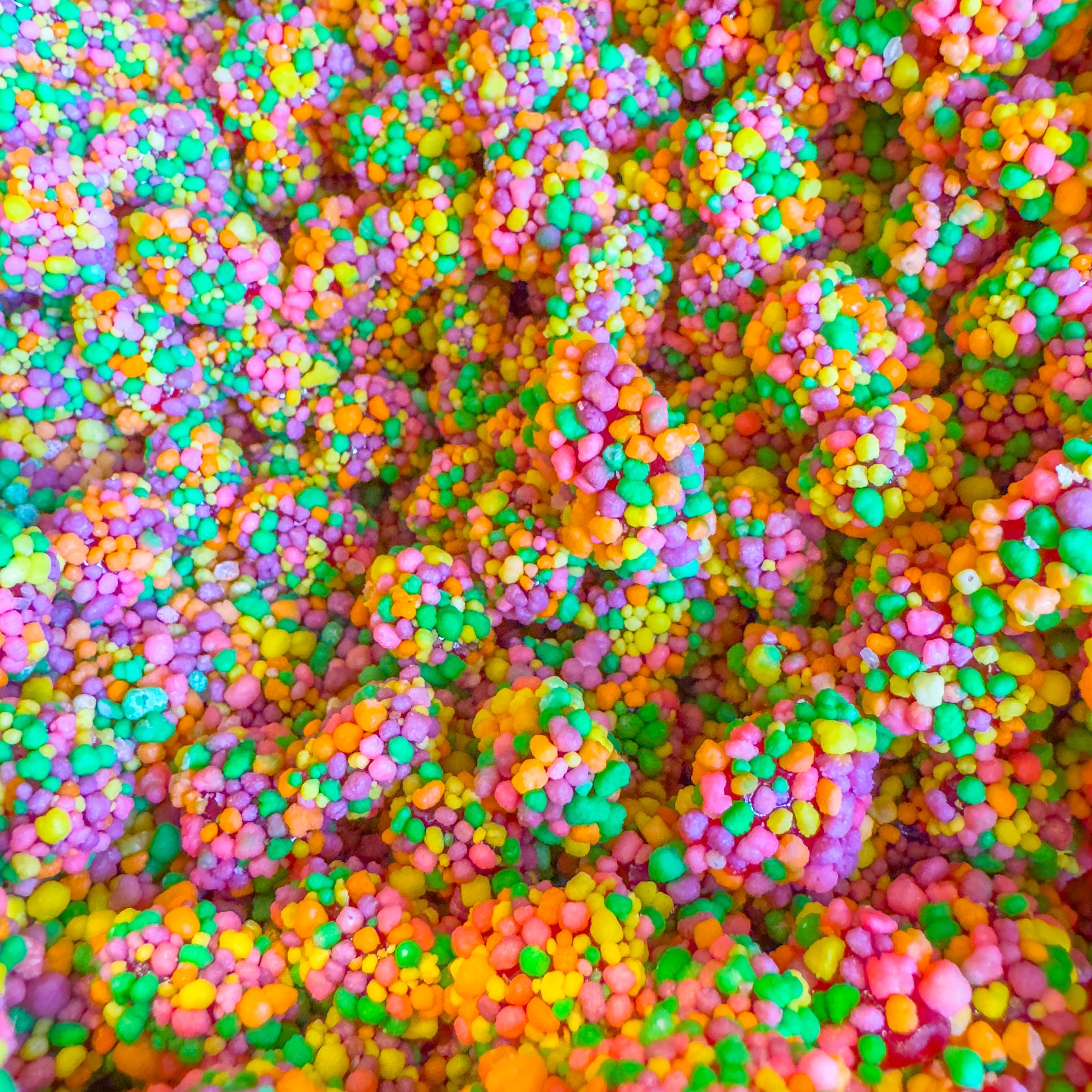 Sour Nerds Clusters | Sweet-Sour Crunch Explosion | Giddy Candy